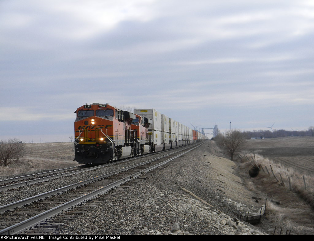 BNSF 7147